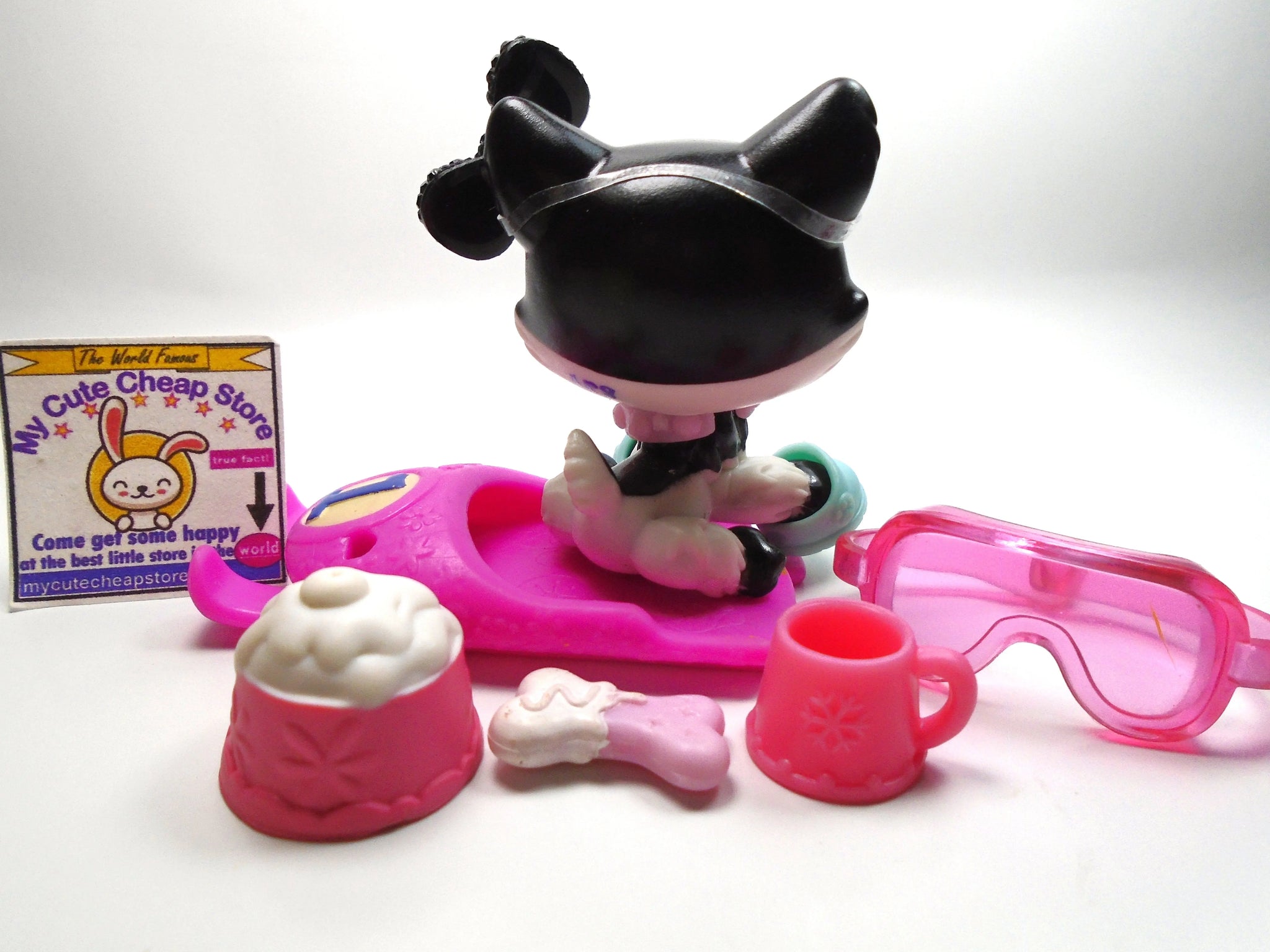 Littlest Pet Shop Blythe Husky #2246 with cute accessories– My Cute ...