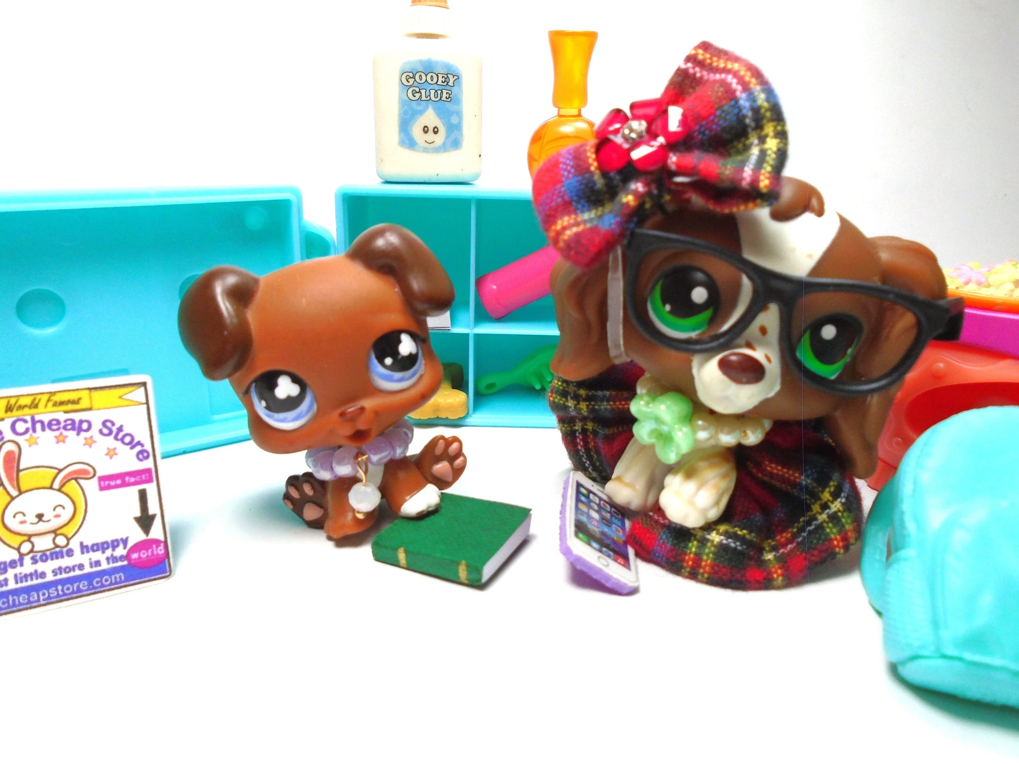 Littlest Pet Shop Cocker Spaniel #156 and boxer puppy #657 with unique ...